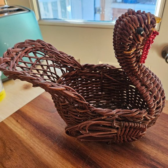 Kitchen | Wicker Rattan Turkey Basket Vintage | Poshmark